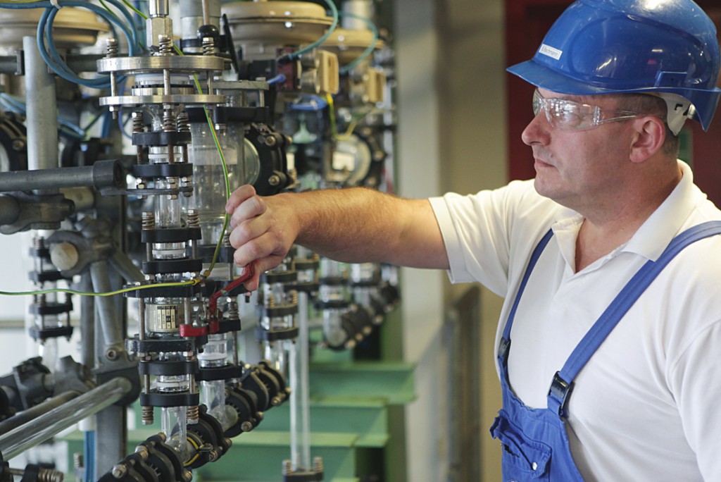 Ausstattung & Verfahren - Laborchemie Apolda GmbH